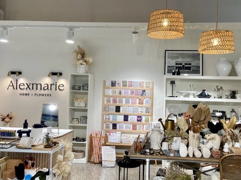 Made Hamilton Reviews & Photos of shops